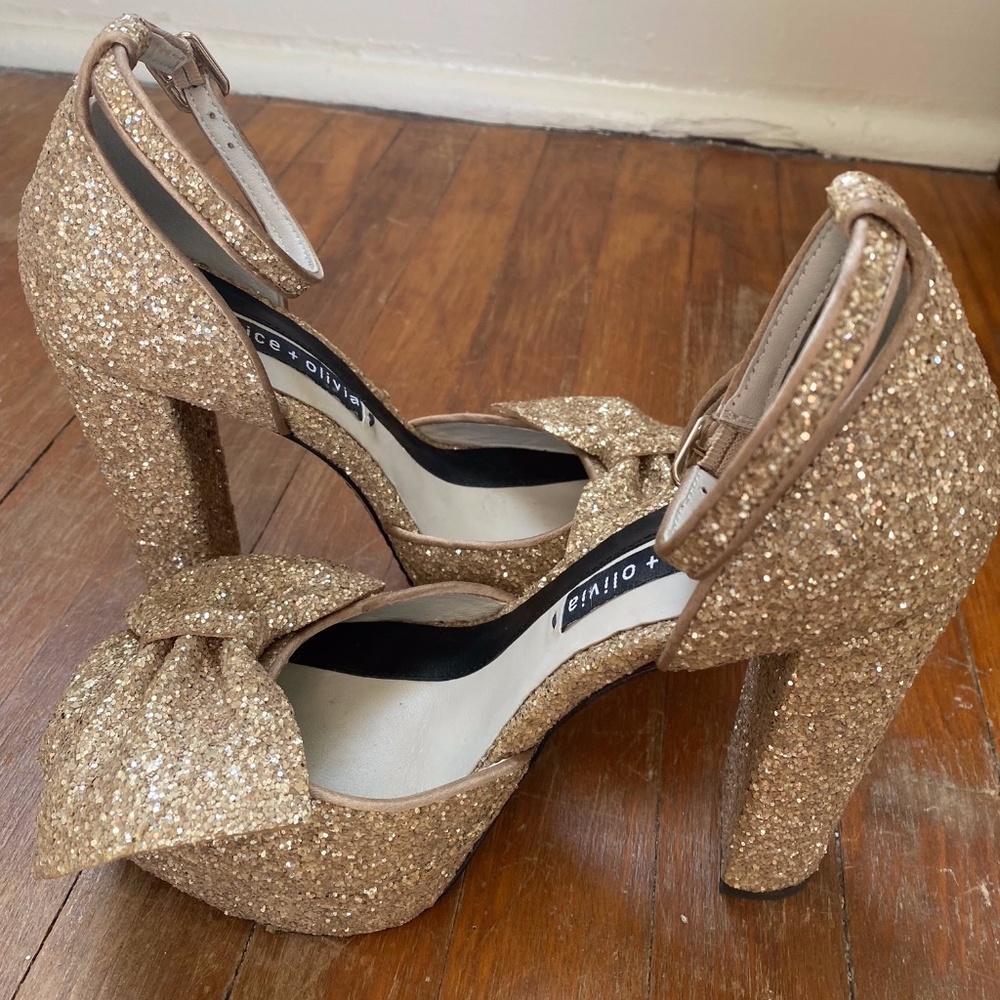 Gorgeous Alice And Olivia Gold Glitter Platform Shoes… - Gem